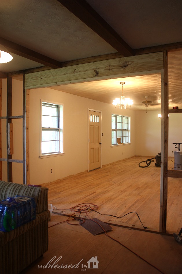 Renovation Insanity: Creating a Simple Cased Opening - My Blessed Life™